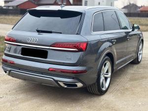 Grey Audi Q7 2020 in Vilnius, with an engine capacity of 2.97 L and mileage of 116 thousand km for 39700 €, photo 9 on AUTOMOTO.COM.LV