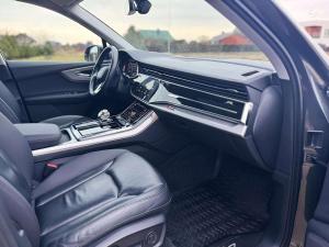 Grey Audi Q7 2020 in Vilnius, with an engine capacity of 2.97 L and mileage of 116 thousand km for 39700 €, photo 12 on AUTOMOTO.COM.LV