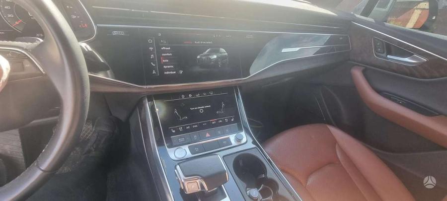Grey Audi Q7 2020 in Vilnius, with an engine capacity of 3.00 L and mileage of 159 thousand km for 23900 €, photo 13 on AUTOMOTO.COM.LV