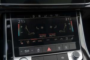 Серый Ауди Ку 7 2020 в Вильнюс, объемом двигателя 1.98 л и пробегом 109 тыс. км за 31900 €, фото 41 на AUTOMOTO.COM.LV