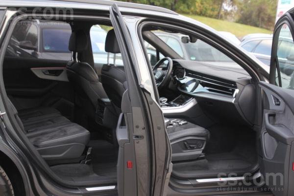 Grey Audi Q7 2020 in Tukums, with an engine capacity of 3.00 L and mileage of 163 thousand km for 38990 €, photo 7 on AUTOMOTO.COM.LV