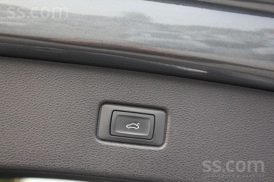 Grey Audi Q7 2020 in Tukums, with an engine capacity of 3.00 L and mileage of 163 thousand km for 38990 €, photo 33 on AUTOMOTO.COM.LV