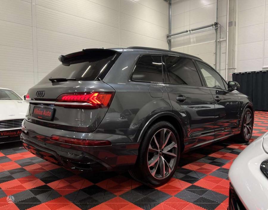 Pelēks Audi Q7 2021 Viļņa, ar dzinēja tilpumu 3.00 L un nobraukumu 168 tūkst. km par 46490 €, foto 4 vietnē AUTOMOTO.COM.LV