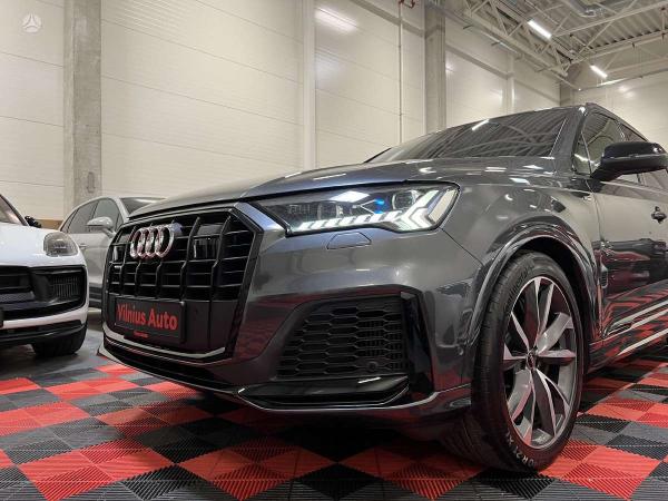 Grey Audi Q7 2021 in Vilnius, with an engine capacity of 3.00 L and mileage of 168 thousand km for 46490 €, photo 7 on AUTOMOTO.COM.LV