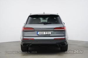 Pelēks Audi Q7 2021 Tallina, ar dzinēja tilpumu 3.00 L un nobraukumu 131 tūkst. km par 56900 €, foto 2 vietnē AUTOMOTO.COM.LV