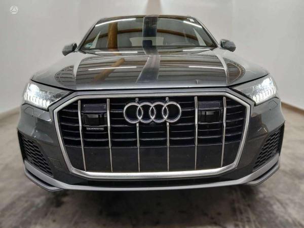 Pelēks Audi Q7 2021 Viļņa, ar dzinēja tilpumu 3.00 L un nobraukumu 107 tūkst. km par 50600 €, foto 2 vietnē AUTOMOTO.COM.LV