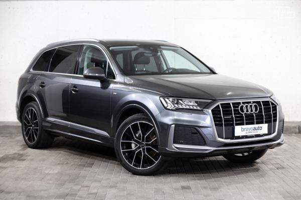 Grey Audi Q7 2021 in Vilnius, with an engine capacity of 3.00 L and mileage of 95 thousand km for 41994 €, photo 3 on AUTOMOTO.COM.LV