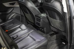 Grey Audi Q7 2021 in Vilnius, with an engine capacity of 3.00 L and mileage of 95 thousand km for 41994 €, photo 15 on AUTOMOTO.COM.LV