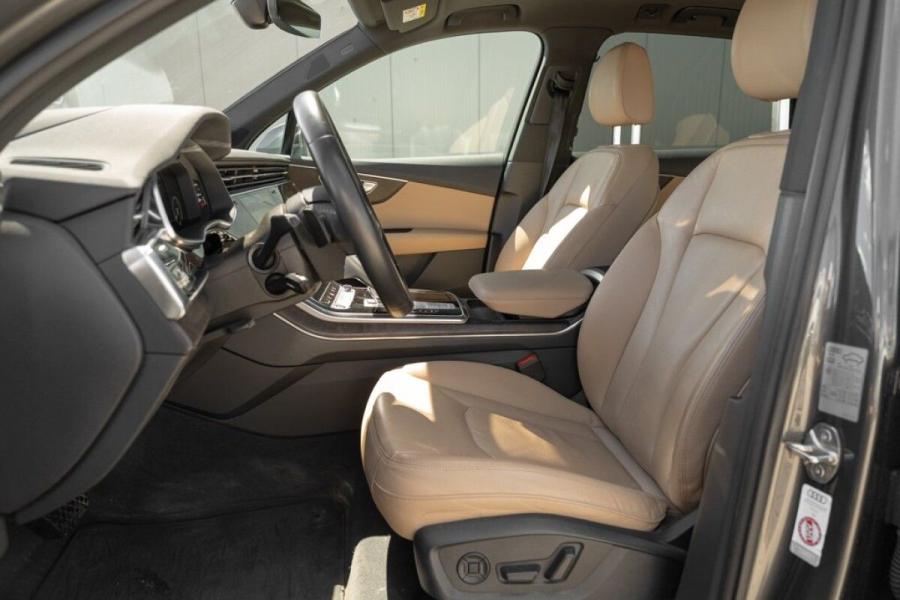 Grey Audi Q7 2021 in Vilnius, with an engine capacity of 3.00 L and mileage of 98 thousand km for 48300 €, photo 9 on AUTOMOTO.COM.LV
