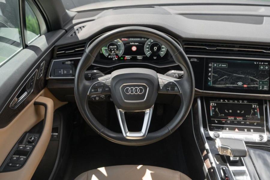 Grey Audi Q7 2021 in Vilnius, with an engine capacity of 3.00 L and mileage of 98 thousand km for 48300 €, photo 11 on AUTOMOTO.COM.LV
