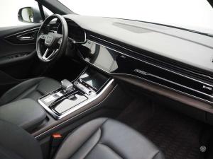 Grey Audi Q7 2021 in Vilnius, with an engine capacity of 2.97 L and mileage of 116 thousand km for 42500 €, photo 13 on AUTOMOTO.COM.LV