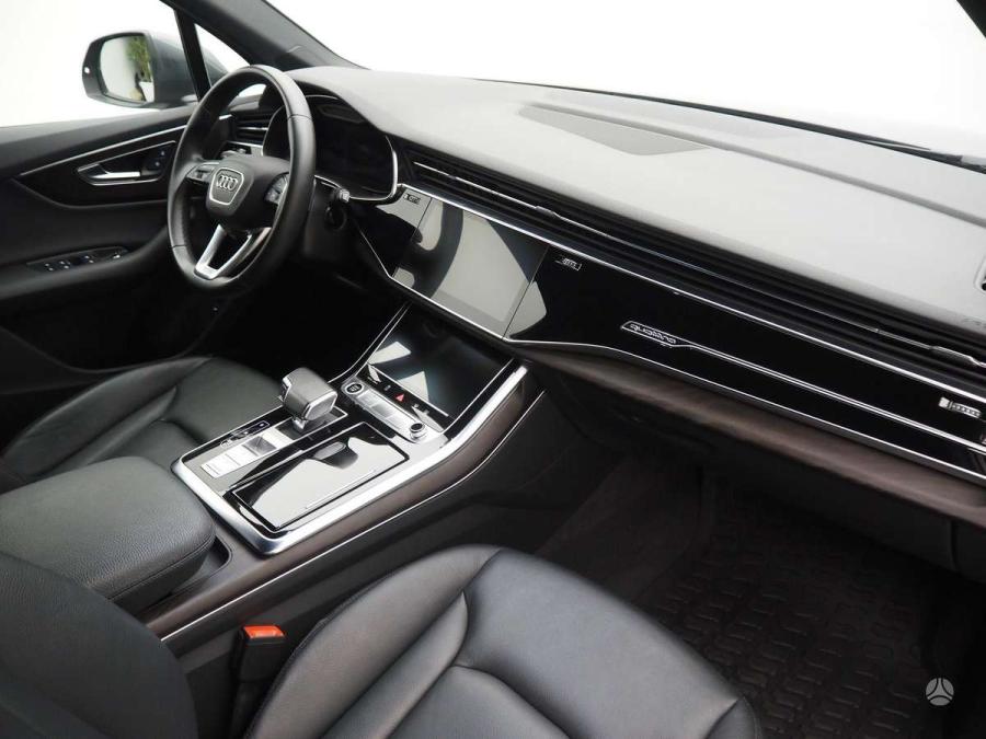 Grey Audi Q7 2021 in Vilnius, with an engine capacity of 2.97 L and mileage of 116 thousand km for 42500 €, photo 13 on AUTOMOTO.COM.LV