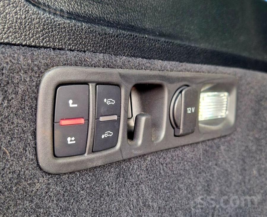 Pelēks Audi Q7 2021 Rīga, ar dzinēja tilpumu 3.00 L un nobraukumu 144 tūkst. km par 53990 €, foto 16 vietnē AUTOMOTO.COM.LV