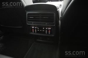 Pelēks Audi Q7 2021 Rīga, ar dzinēja tilpumu 3.00 L un nobraukumu 100 tūkst. km par 29750 €, foto 24 vietnē AUTOMOTO.COM.LV