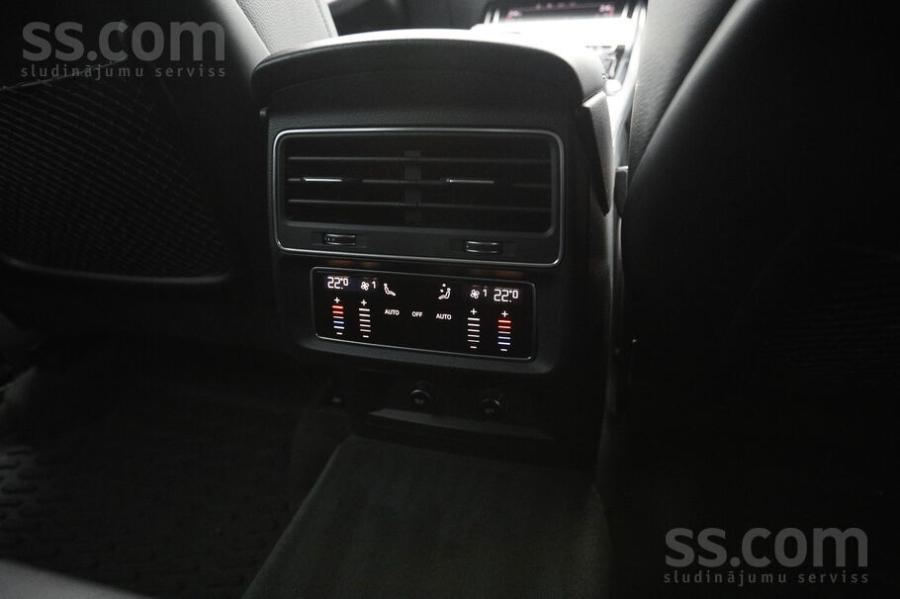 Pelēks Audi Q7 2021 Rīga, ar dzinēja tilpumu 3.00 L un nobraukumu 100 tūkst. km par 29750 €, foto 24 vietnē AUTOMOTO.COM.LV