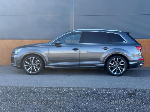 Grey Audi Q7 2022 in Tallinn, with an engine capacity of 3.00 L and mileage of 125 thousand km for 50900 €, photo 5 on AUTOMOTO.COM.LV