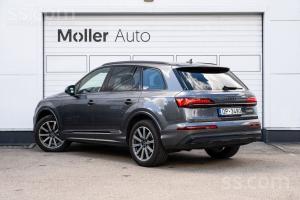 Grey Audi Q7 2022 in Riga, with an engine capacity of 3.00 L and mileage of 79 thousand km for 39950 €, photo 5 on AUTOMOTO.COM.LV