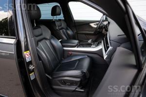 Grey Audi Q7 2022 in Riga, with an engine capacity of 3.00 L and mileage of 79 thousand km for 39950 €, photo 7 on AUTOMOTO.COM.LV