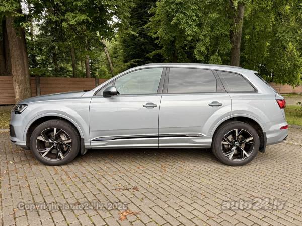 Pelēks Audi Q7 2022 Rīga, ar dzinēja tilpumu 3.00 L un nobraukumu 61 tūkst. km par 44500 €, foto 1 vietnē AUTOMOTO.COM.LV