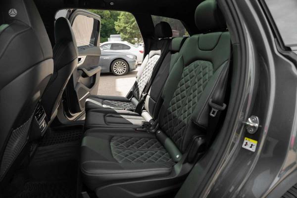 Pelēks Audi Q7 2022 Viļņa, ar dzinēja tilpumu 3.00 L un nobraukumu 100 tūkst. km par 60000 €, foto 3 vietnē AUTOMOTO.COM.LV
