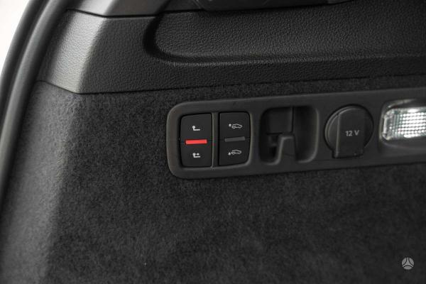 Pelēks Audi Q7 2022 Viļņa, ar dzinēja tilpumu 3.00 L un nobraukumu 100 tūkst. km par 60000 €, foto 4 vietnē AUTOMOTO.COM.LV