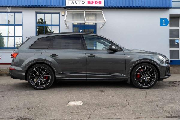Pelēks Audi Q7 2022 Viļņa, ar dzinēja tilpumu 3.00 L un nobraukumu 100 tūkst. km par 60000 €, foto 9 vietnē AUTOMOTO.COM.LV