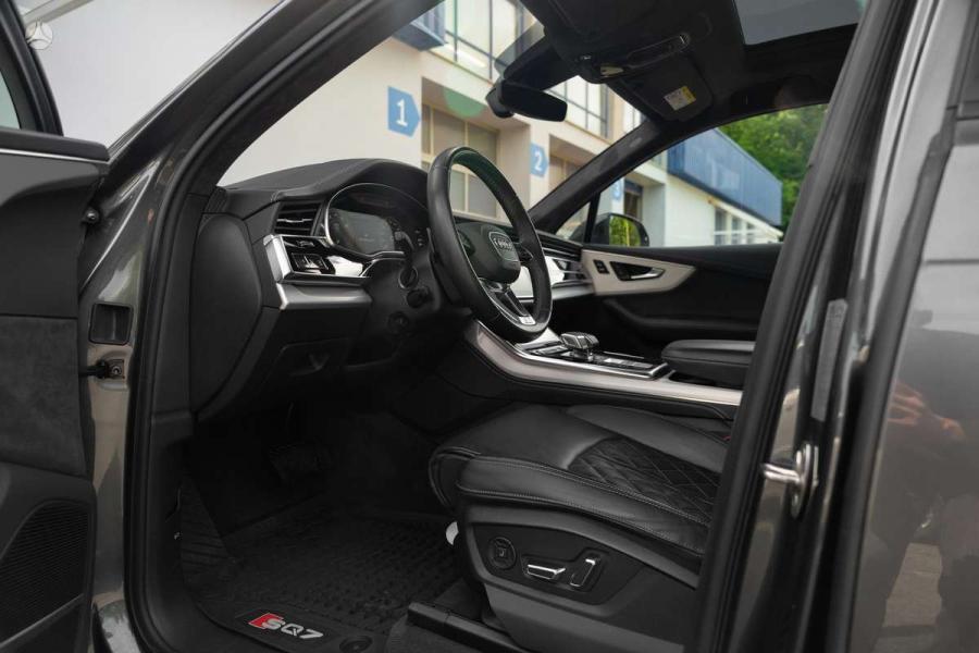 Grey Audi Q7 2022 in Vilnius, with an engine capacity of 3.00 L and mileage of 100 thousand km for 60000 €, photo 36 on AUTOMOTO.COM.LV