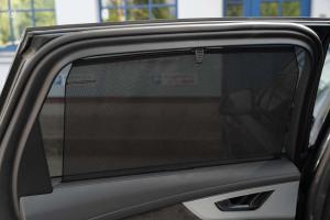 Grey Audi Q7 2022 in Vilnius, with an engine capacity of 3.00 L and mileage of 100 thousand km for 60000 €, photo 40 on AUTOMOTO.COM.LV