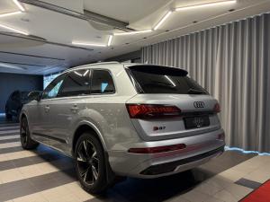 Grey Audi Q7 2022 in Riga, with an engine capacity of 3.00 L and mileage of 61 thousand km for 41490 €, photo 7 on AUTOMOTO.COM.LV