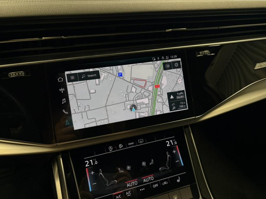 Grey Audi Q7 2022 in Riga, with an engine capacity of 3.00 L and mileage of 61 thousand km for 41490 €, photo 19 on AUTOMOTO.COM.LV