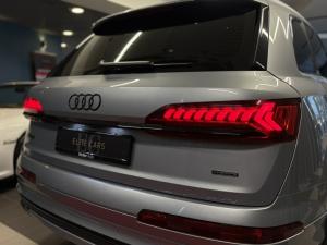 Grey Audi Q7 2022 in Riga, with an engine capacity of 3.00 L and mileage of 61 thousand km for 41490 €, photo 33 on AUTOMOTO.COM.LV