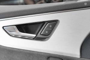 Pelēks Audi Q7 2022 Rīga, ar dzinēja tilpumu 2.97 L un nobraukumu 80 tūkst. km par 43000 €, foto 18 vietnē AUTOMOTO.COM.LV