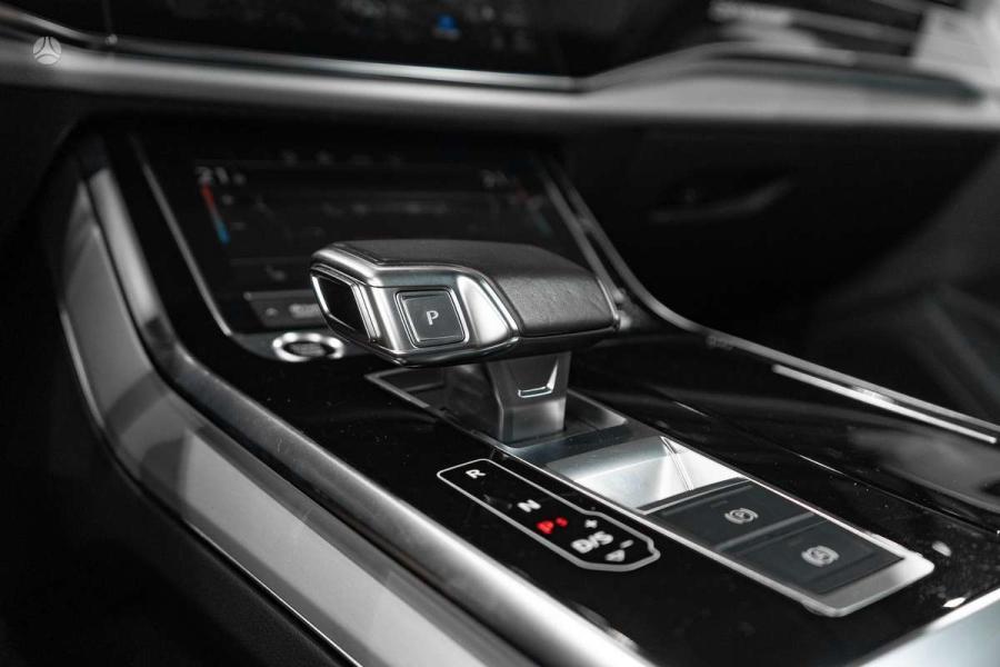 Pelēks Audi Q7 2022 Rīga, ar dzinēja tilpumu 2.97 L un nobraukumu 80 tūkst. km par 43000 €, foto 30 vietnē AUTOMOTO.COM.LV