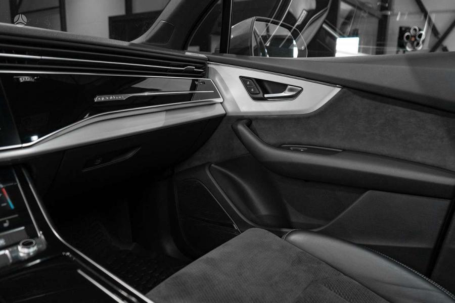 Pelēks Audi Q7 2022 Rīga, ar dzinēja tilpumu 2.97 L un nobraukumu 80 tūkst. km par 43000 €, foto 32 vietnē AUTOMOTO.COM.LV