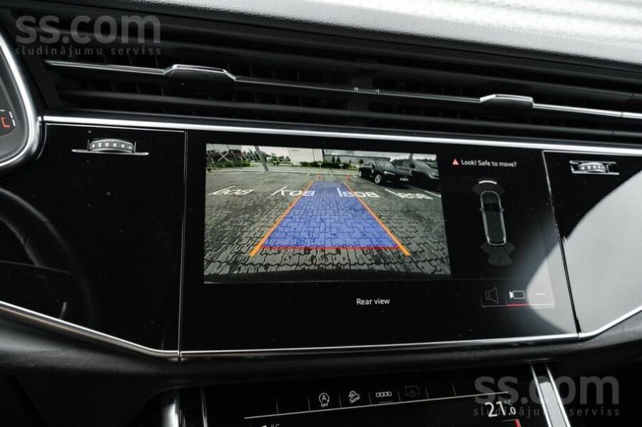 Grey Audi Q7 2023 in Riga, with an engine capacity of 3.00 L and mileage of 78 thousand km for 51750 €, photo 18 on AUTOMOTO.COM.LV