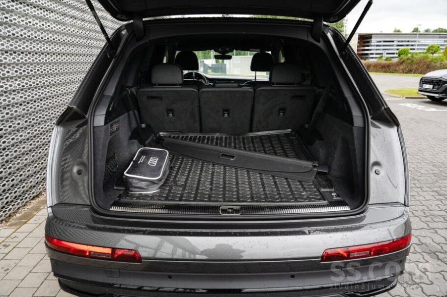 Grey Audi Q7 2023 in Riga, with an engine capacity of 3.00 L and mileage of 78 thousand km for 51750 €, photo 33 on AUTOMOTO.COM.LV