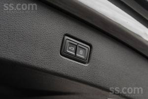 Grey Audi Q7 2023 in Riga, with an engine capacity of 3.00 L and mileage of 78 thousand km for 51750 €, photo 34 on AUTOMOTO.COM.LV