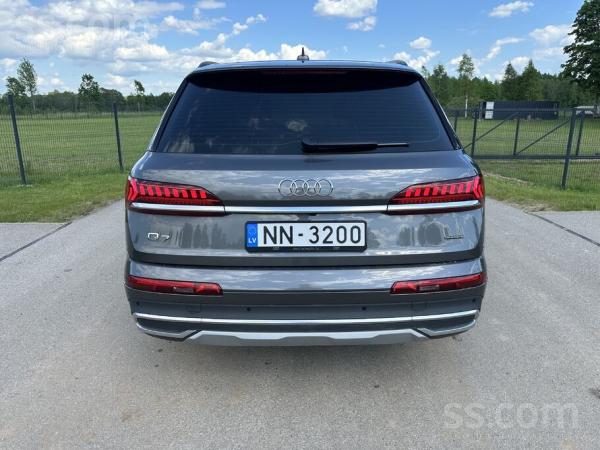 Grey Audi Q7 2023 in Preili, with an engine capacity of 3.00 L and mileage of 98 thousand km for 49900 €, photo 3 on AUTOMOTO.COM.LV