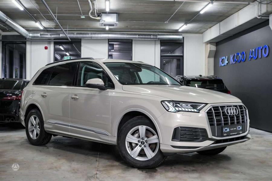 Grey Audi Q7 2023 in Kaunas, with an engine capacity of 2.97 L and mileage of 35 thousand km for 48950 €, photo 1 on AUTOMOTO.COM.LV