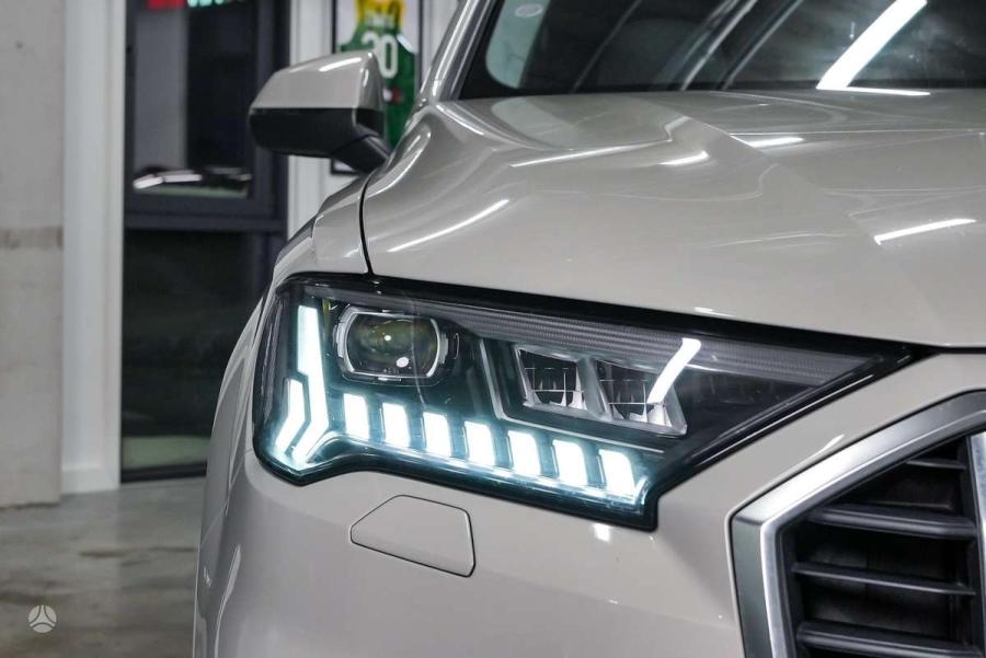 Grey Audi Q7 2023 in Kaunas, with an engine capacity of 2.97 L and mileage of 35 thousand km for 48950 €, photo 7 on AUTOMOTO.COM.LV