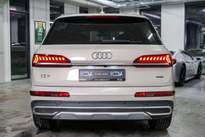 Grey Audi Q7 2023 in Kaunas, with an engine capacity of 2.97 L and mileage of 35 thousand km for 48950 €, photo 16 on AUTOMOTO.COM.LV