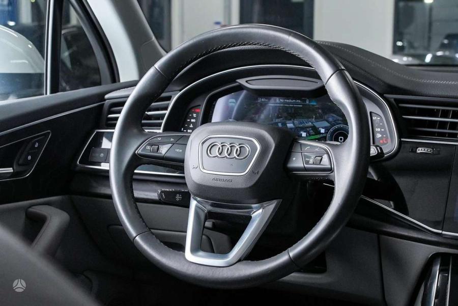 Grey Audi Q7 2023 in Kaunas, with an engine capacity of 2.97 L and mileage of 35 thousand km for 48950 €, photo 28 on AUTOMOTO.COM.LV