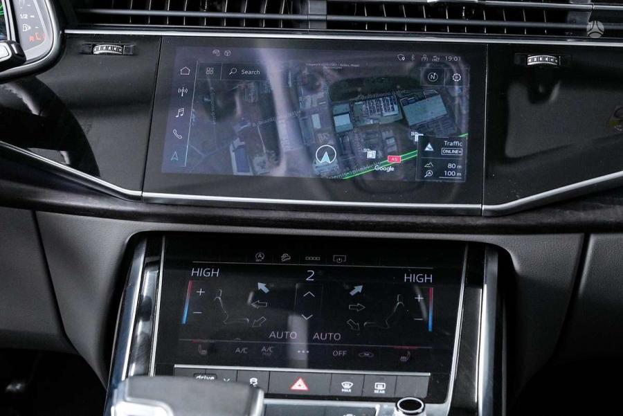 Grey Audi Q7 2023 in Kaunas, with an engine capacity of 2.97 L and mileage of 35 thousand km for 48950 €, photo 32 on AUTOMOTO.COM.LV