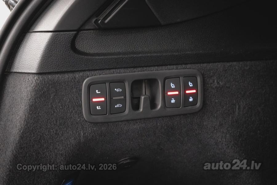 Серый Ауди Ку 7 2023 в Тарту, объемом двигателя 3.00 л и пробегом 74 тыс. км за 62900 €, фото 18 на AUTOMOTO.COM.LV