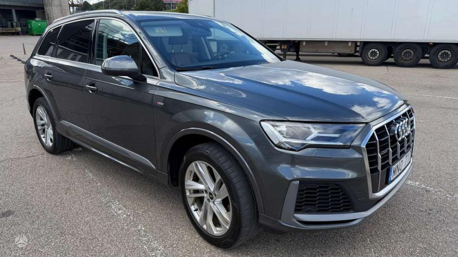 Grey Audi Q7 2023 in Vilnius, with an engine capacity of 3.00 L and mileage of 109 thousand km for 46000 €, photo 6 on AUTOMOTO.COM.LV