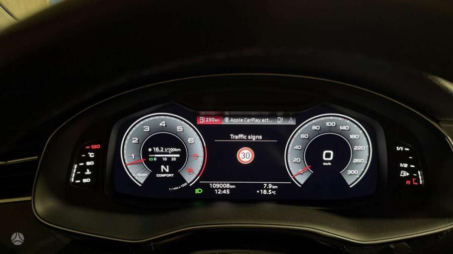 Grey Audi Q7 2023 in Vilnius, with an engine capacity of 3.00 L and mileage of 109 thousand km for 46000 €, photo 35 on AUTOMOTO.COM.LV