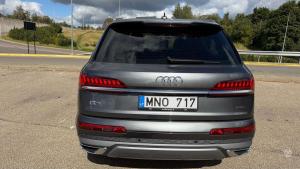 Grey Audi Q7 2023 in Vilnius, with an engine capacity of 3.00 L and mileage of 109 thousand km for 46000 €, photo 41 on AUTOMOTO.COM.LV