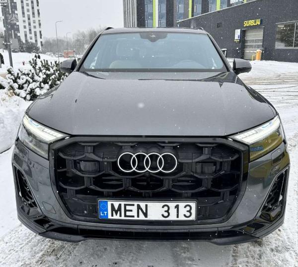 Pelēks Audi Q7 2024 Viļņa, ar dzinēja tilpumu 3.00 L un nobraukumu 23 tūkst. km par 90000 €, foto 2 vietnē AUTOMOTO.COM.LV