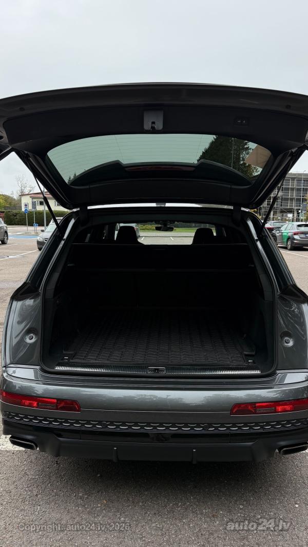 Pelēks Audi Q7 2024 Tallina, ar dzinēja tilpumu 3.00 L un nobraukumu 46 tūkst. km par 76900 €, foto 10 vietnē AUTOMOTO.COM.LV