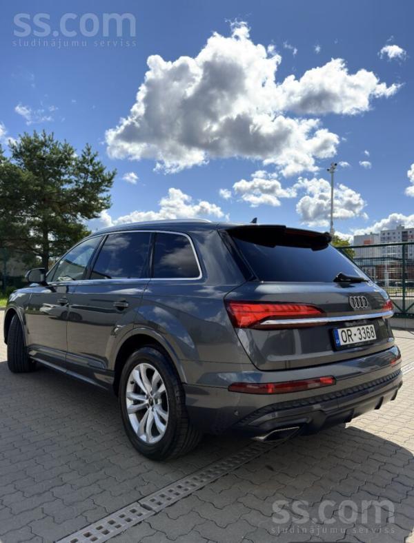 Grey Audi Q7 2024 in Riga, with an engine capacity of 3.00 L and mileage of 40 thousand km for 60900 €, photo 3 on AUTOMOTO.COM.LV